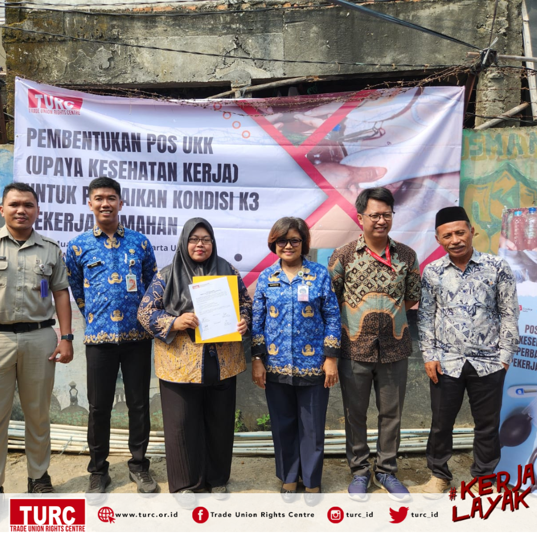 Pembentukan Pos Unit Kesehatan Kerja untuk Pekerja Rumahan di Kapuk ...